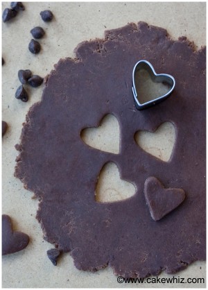 How to Make Modeling Chocolate {Candy Clay} - CakeWhiz