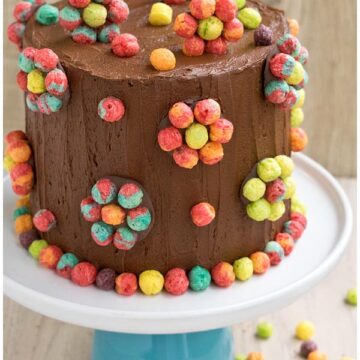 Easy Cereal Cake {With Trix} - CakeWhiz