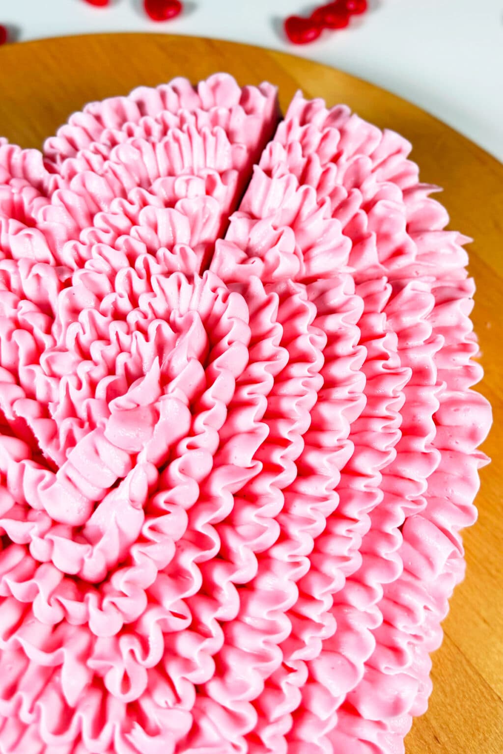 How to Make Buttercream Ruffle Cake {2 Ways} - CakeWhiz