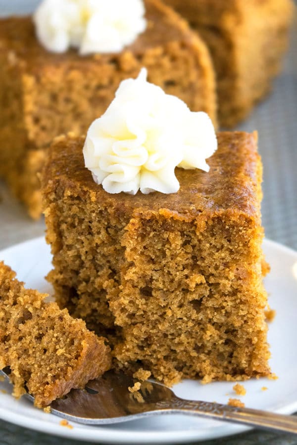 Easy Gingerbread Recipe {Gingerbread Cake} - CakeWhiz