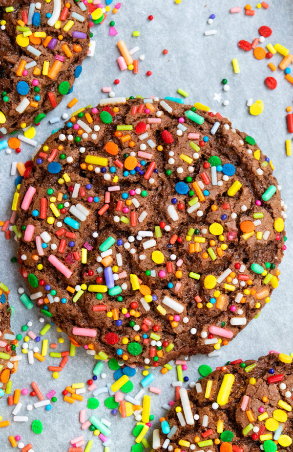 Birthday Sprinkle Cookies {With Cake Mix} - CakeWhiz