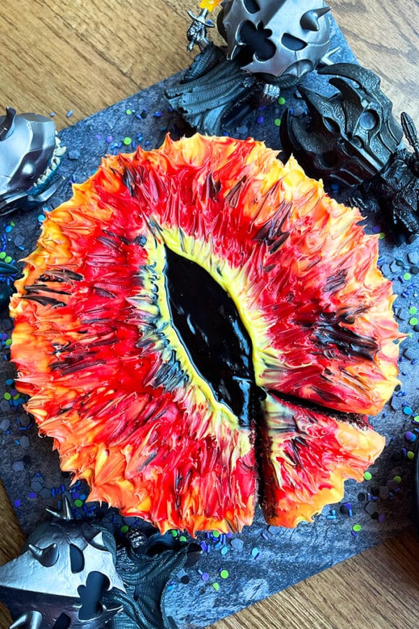 Lord of the Rings Cake {Sauron Eye Cake} - CakeWhiz