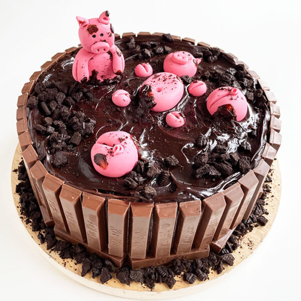 Easy Pig Cake {Fondant Pig Topper} - CakeWhiz