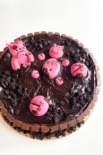 Easy Pig Cake {Fondant Pig Topper} - CakeWhiz