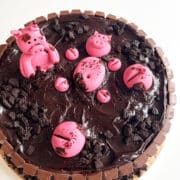 Easy Pig Cake {Fondant Pig Topper} - CakeWhiz