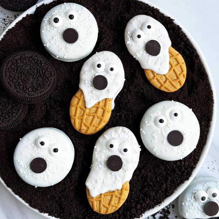 Easy Ghost Cookies {Oreos and Nutter Butter} - CakeWhiz