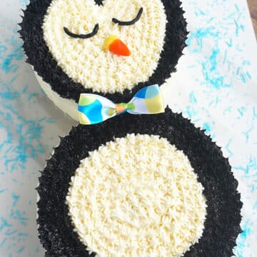 Easy Penguin Cake {Buttercream Icing} - CakeWhiz