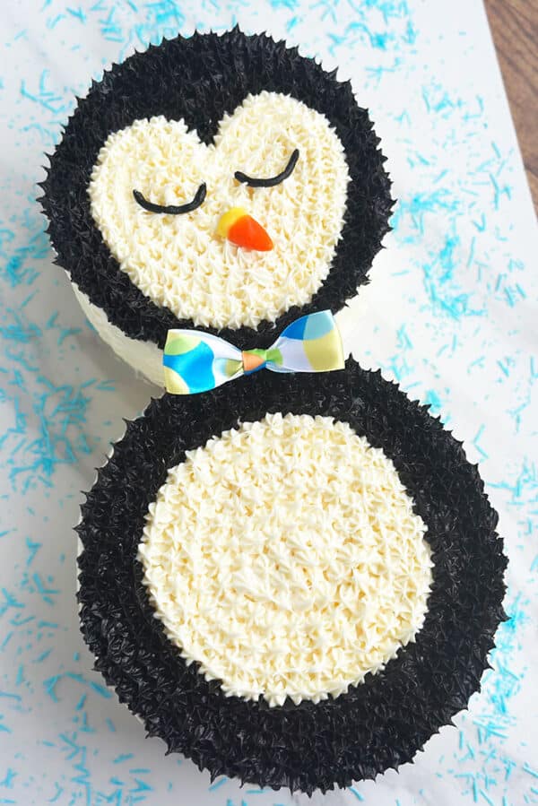 Easy Penguin Cake {Buttercream Icing} - CakeWhiz