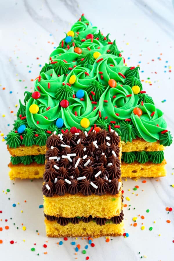 Easy Christmas Cake {Tree} - CakeWhiz