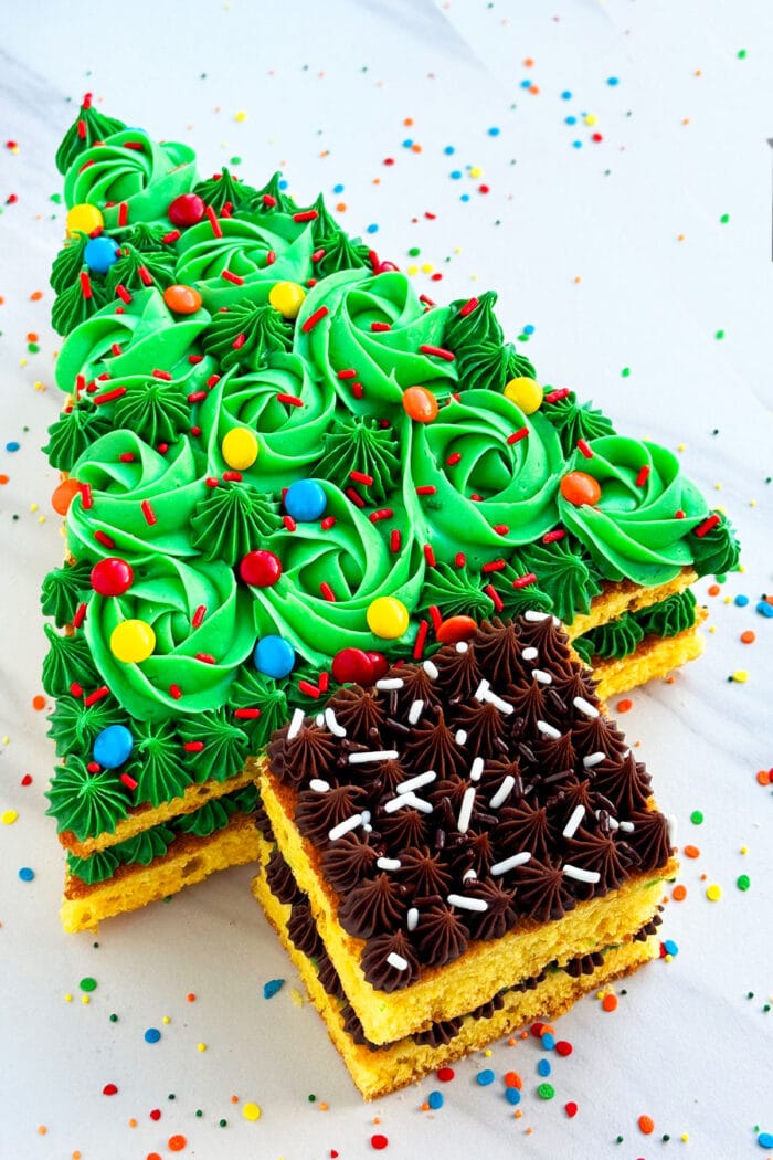 Easy Christmas Cake {Tree} - CakeWhiz