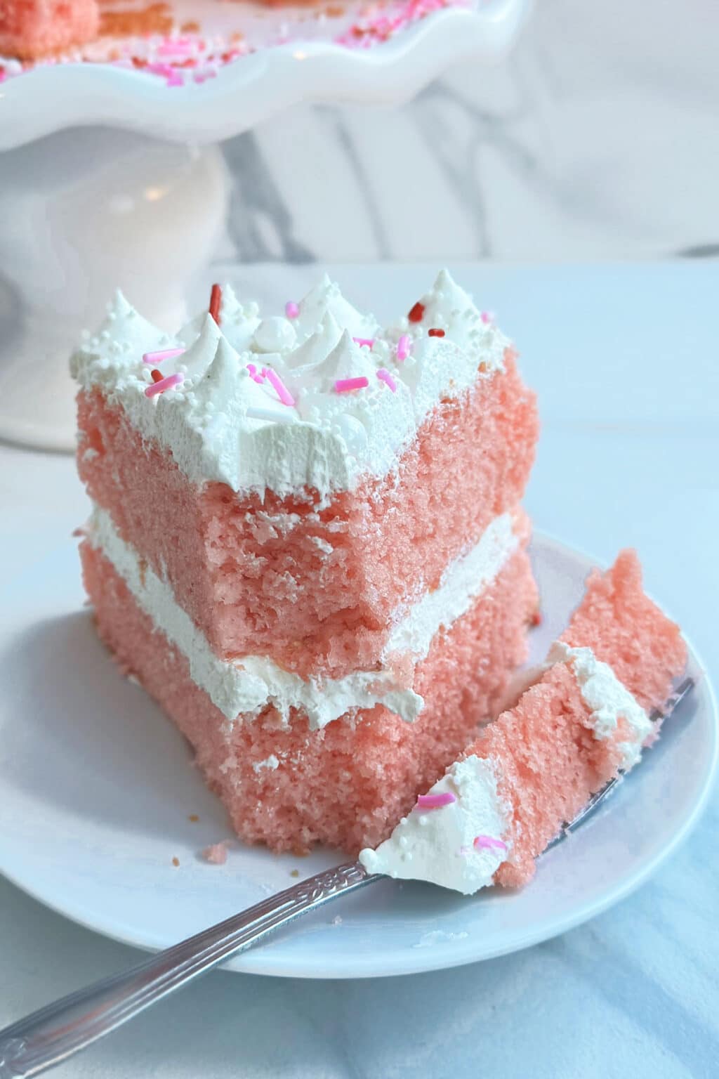 Easy Pink Champagne Cake {With Strawberry} - CakeWhiz