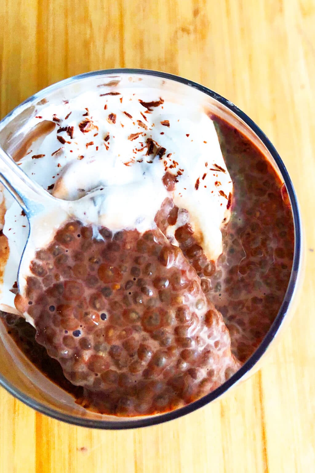 Easy Chocolate Chia Seed Pudding {5 Ingredients} - CakeWhiz