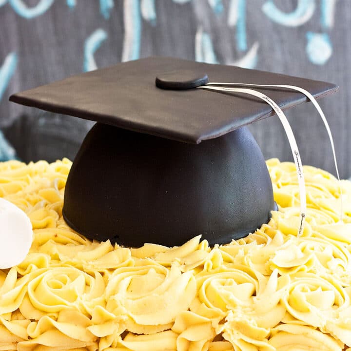 Easy Graduation Cake {Cap & Diploma} - CakeWhiz