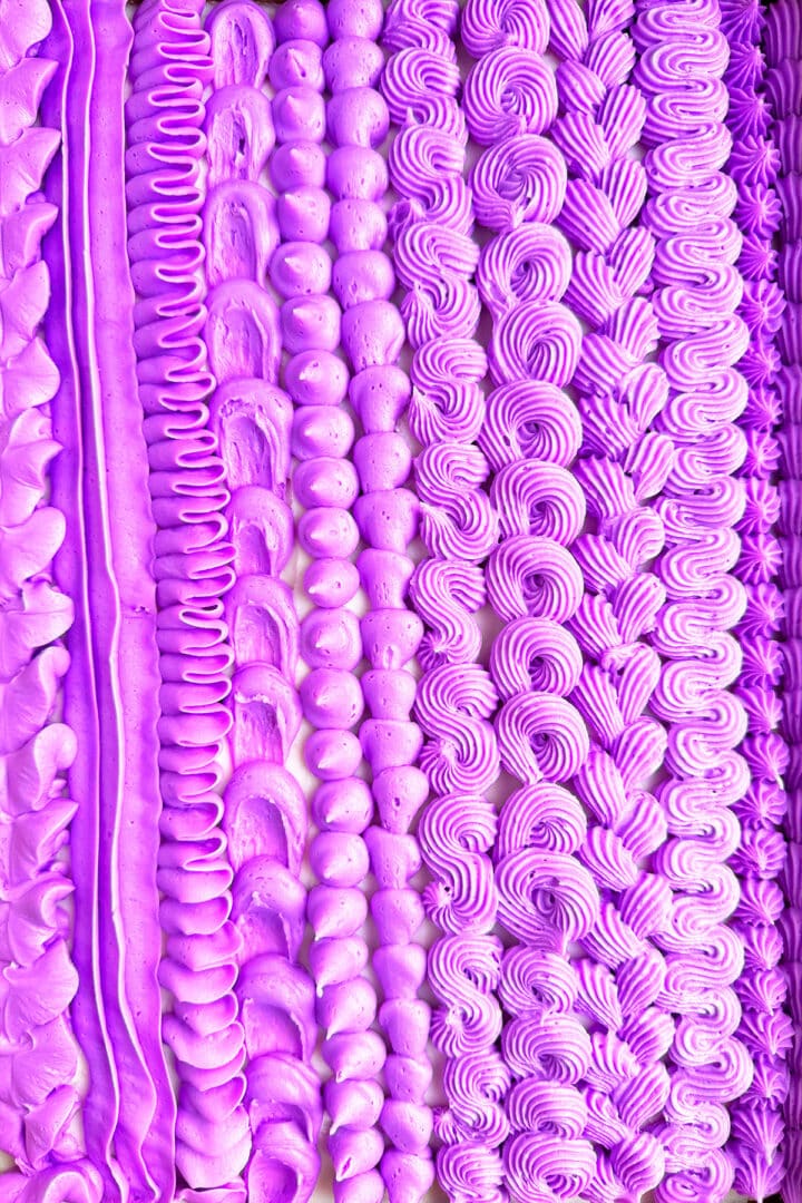 How to Pipe Cake Borders {Buttercream} - CakeWhiz