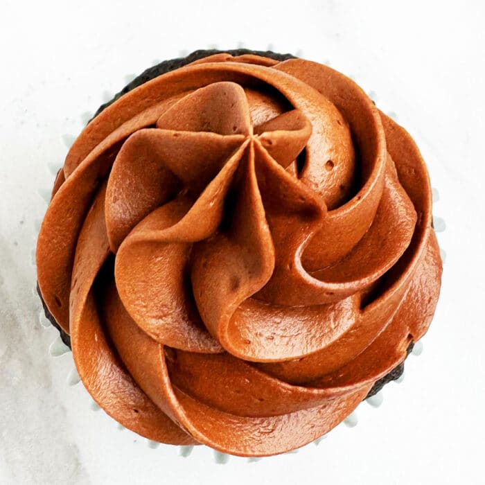 Mocha Buttercream Frosting {Espresso Coffee} - CakeWhiz
